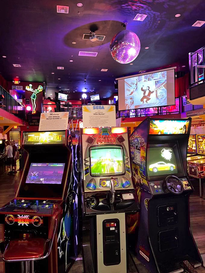 Button-mashing heaven! These arcade classics are ready to challenge your reflexes and empty your pockets &ndash; one quarter at a time.