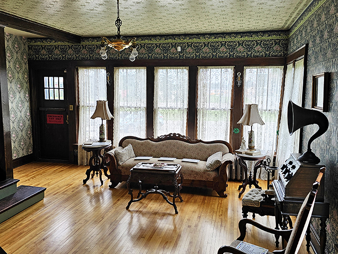 The living room where little Frances likely belted out her first tunes. Can you hear the echoes?