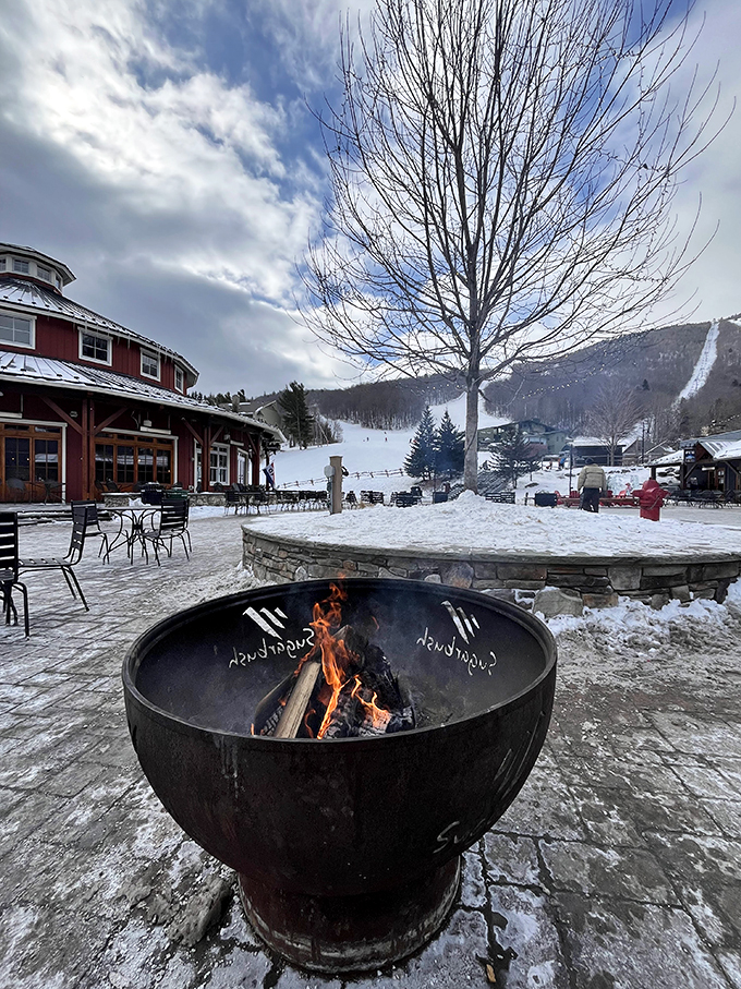 Gather 'round, snow lovers! Sugarbush's fire pits are perfect for warming up, swapping slope stories, and pretending you're in a wintery episode of Survivor.