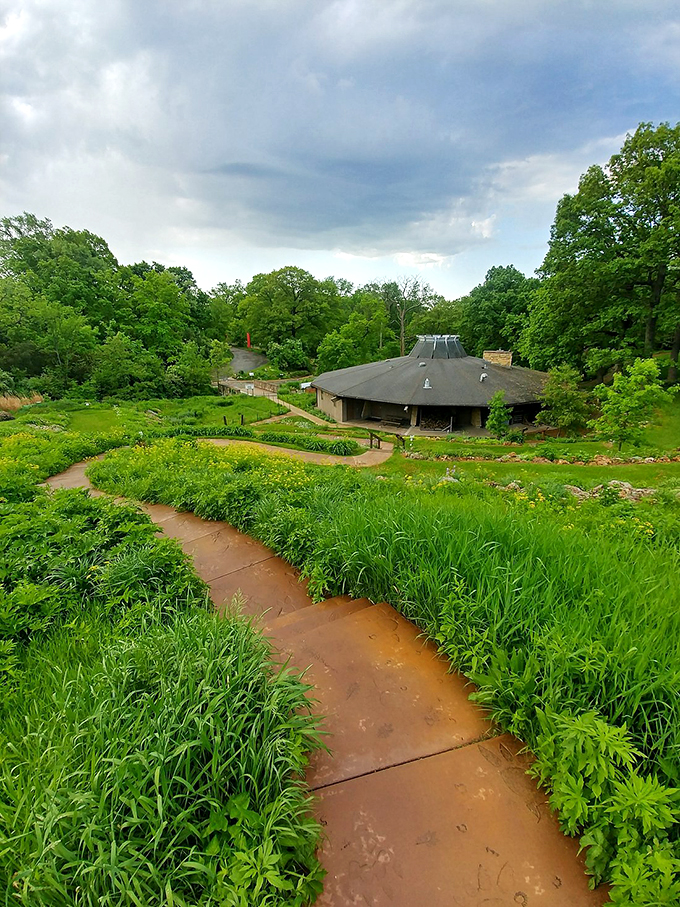 Who needs a yellow brick road when you've got this winding wonder? This trail promises an adventure that's anything but garden-variety.