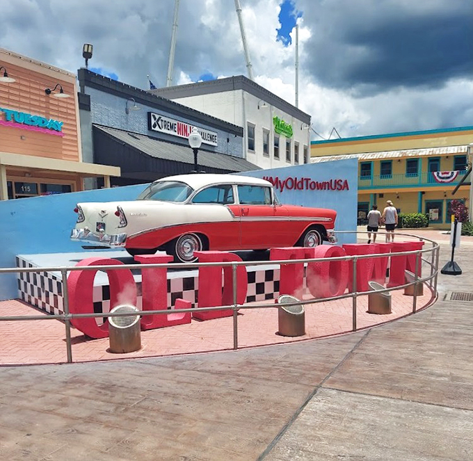 Kissimmee's Old Town: Where retro charm meets holiday cheer. It's like stepping into a Norman Rockwell painting, if Rockwell had a thing for palm trees.