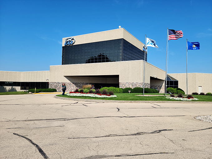 Calling all aviation enthusiasts and daydream believers! This museum lets you touch the sky without leaving the ground.