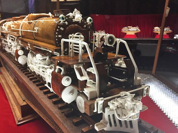 All aboard the whittling express! This museum showcases carved creations so intricate, they'll make your jaw drop faster than a steam engine's whistle.