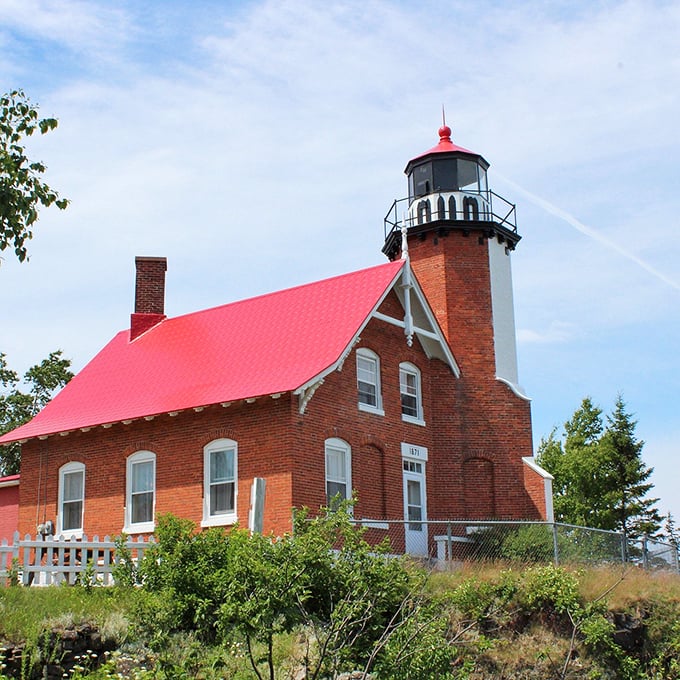 History's bed and breakfast! The attached keeper's house offers a cozy glimpse into lighthouse life, minus the 3 a.m. foghorn wake-up calls.