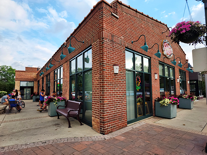 This ain't your average brain freeze factory. Graeter's serves up scoops so fancy, they deserve their own museum exhibit.