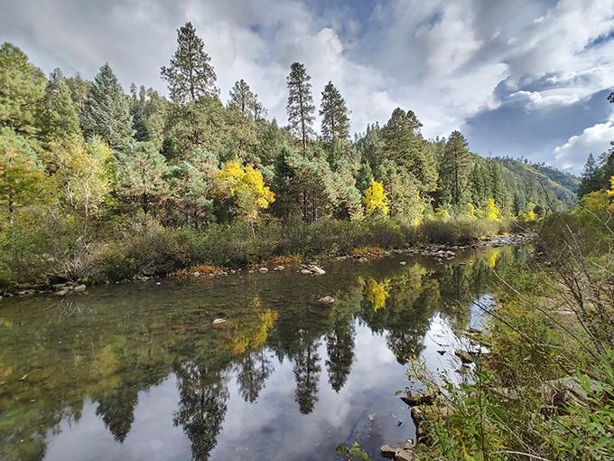 Scenic route surprise: Heber-Overgaard's lakes and trails make for a delightful detour.