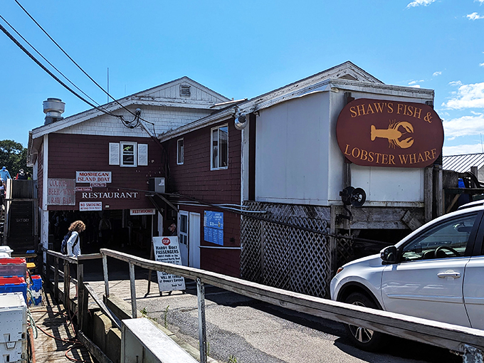 Part restaurant, part fish market, all delicious! Shaw's waterfront perch offers a front-row seat to the day's catch becoming dinner.