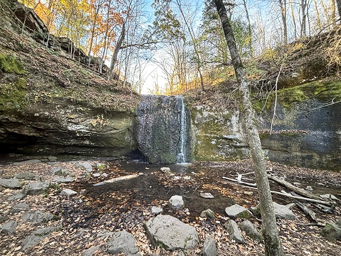 Stephens Falls: Where the water tiptoes down the rocks! It's like watching nature perform its own delicate ballet, minus the tutus.