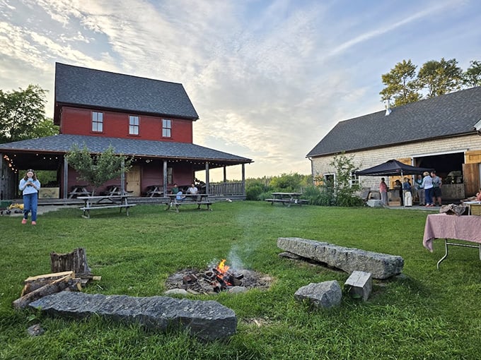 Forget glamping &ndash; Tinder Hearth offers gourmet pizza in nature's dining room. S'mores, meet your match!