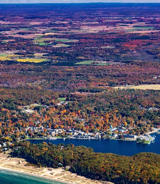 charming harbor town michigan ftr