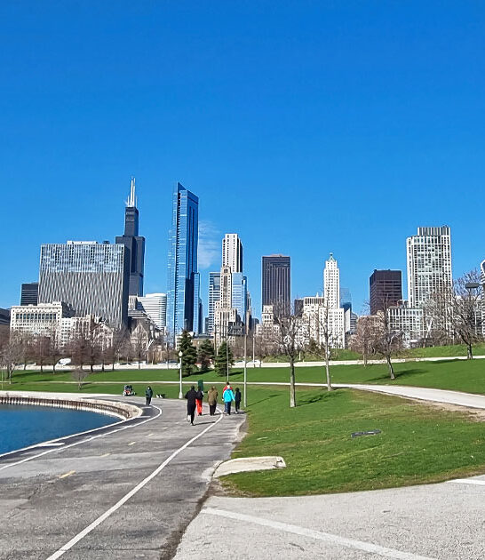 charming riverwalk spots illinois ftr