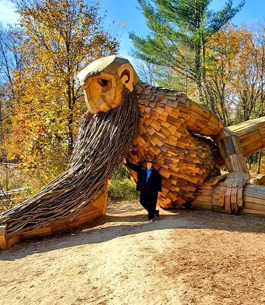 enormous troll sculpture michigan ftr