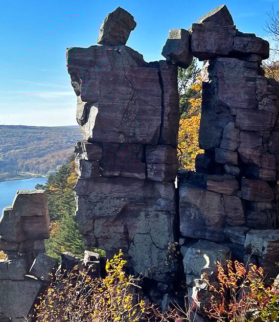 gorgeous rock formations wisconsin ftr