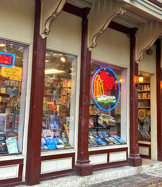 iconic bookstore ohio ftr