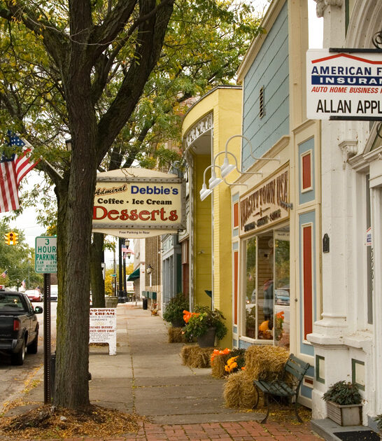 irresistibly charming towns ohio ftr