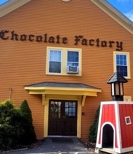 maine charming chocolate shop ftr