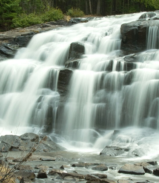 michigan jaw dropping waterfalls ftr