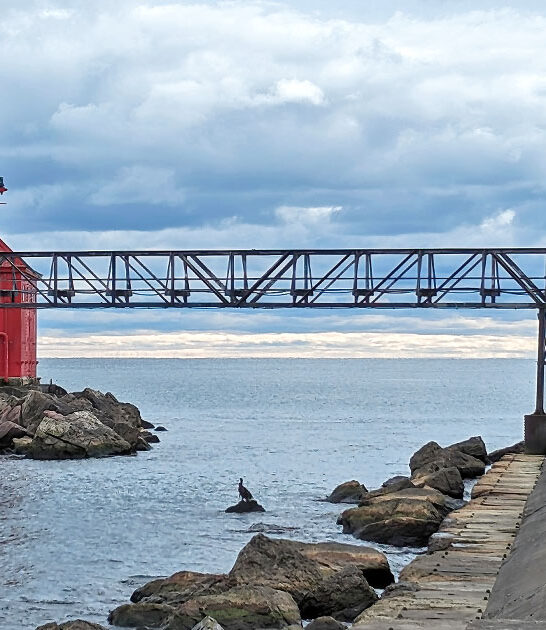 picturesque lighthouses wisconsin ftr