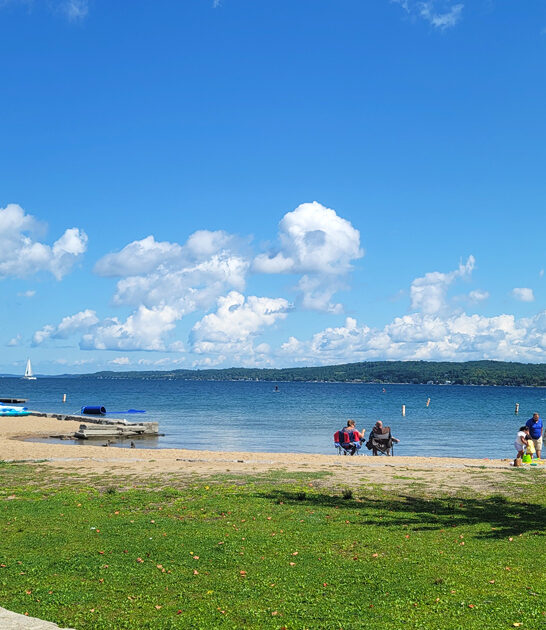 stunning waterfront park michigan ftr