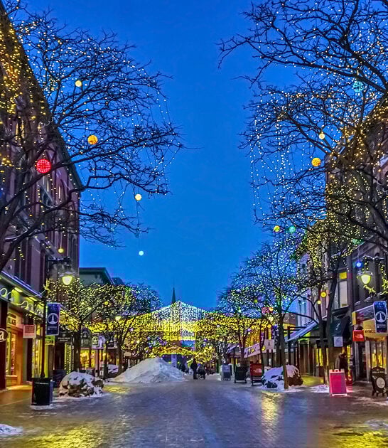 vermont festive charming towns ftr
