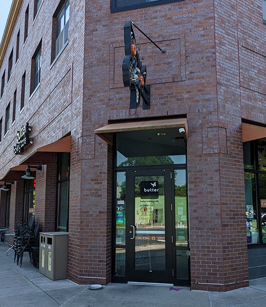 warm inviting cafe minnesota FTR