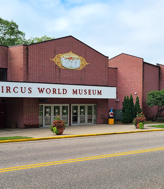 whimsical circus museum wisconsin ftr