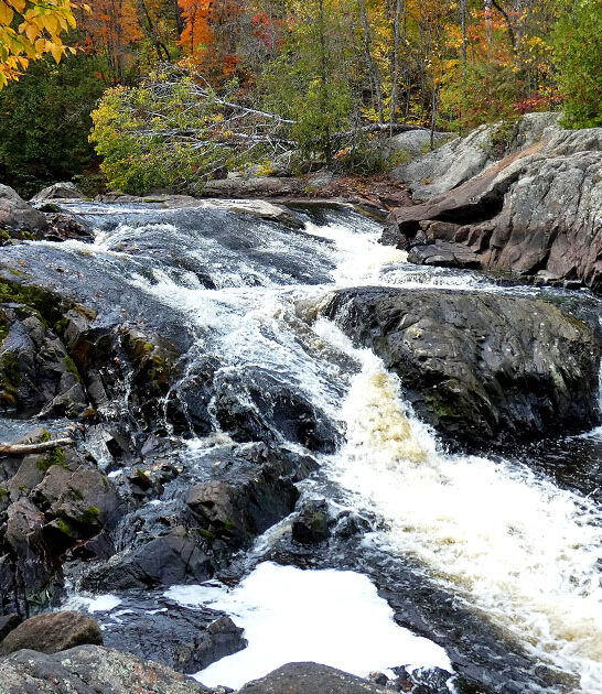 wisconsin hiking trails waterfalls ftr