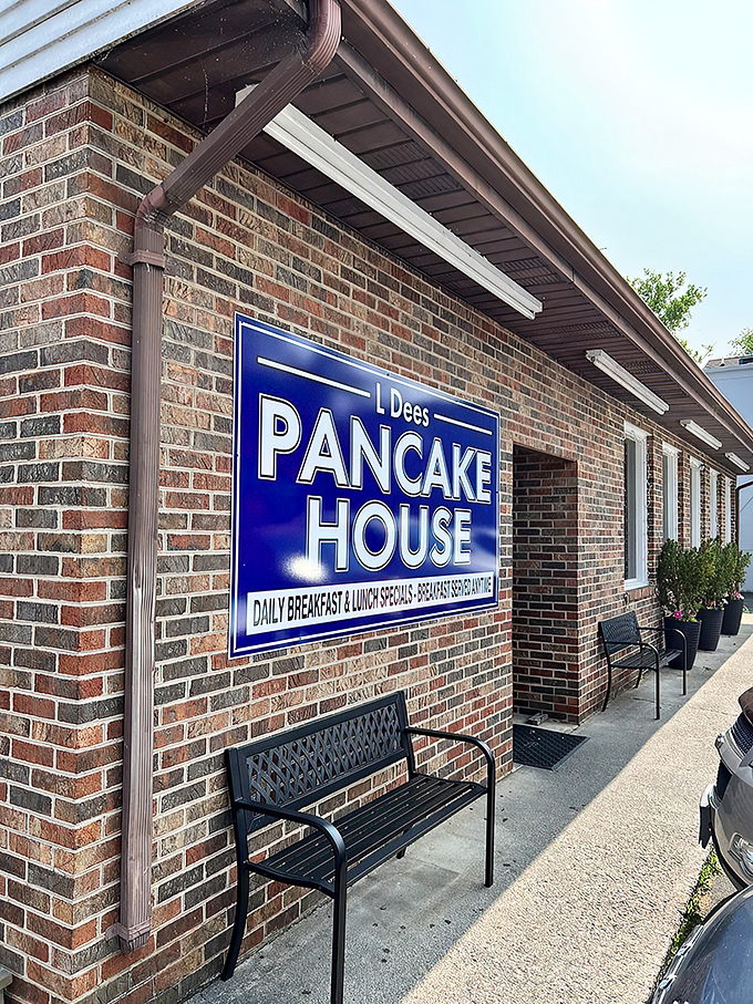 A blue beacon of breakfast bliss! L'Dees Pancake House promises daily specials that'll make your taste buds do a happy dance.