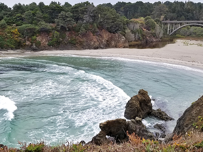 "Welcome to paradise!" This pristine beach is Mother Nature's way of saying, "Hey California, I've still got a few tricks up my sleeve!"