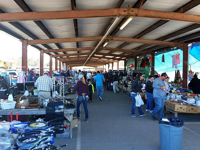 Step right up to the bargain bonanza! This covered walkway is like a treasure map come to life, with X marking every spot.