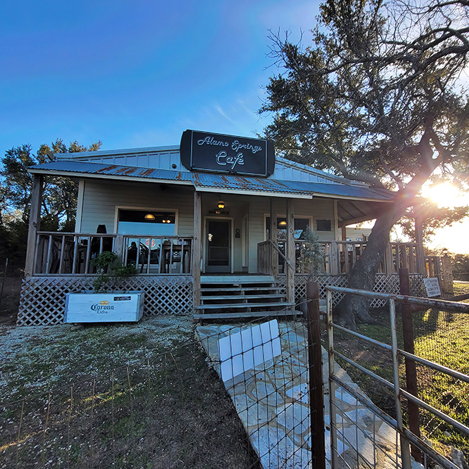 Welcome to burger paradise! Alamo Springs Caf&eacute;'s rustic charm is like a siren song for hungry travelers.