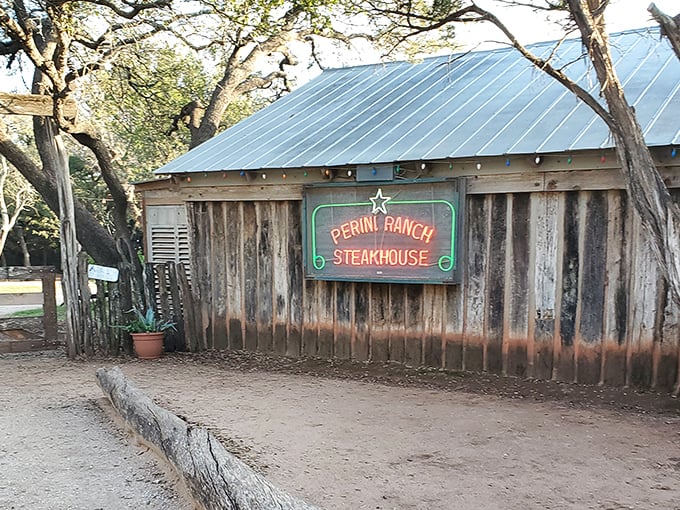 Welcome to beef paradise! Perini Ranch Steakhouse's rustic charm and patriotic flair promise a true Texas dining adventure. 
