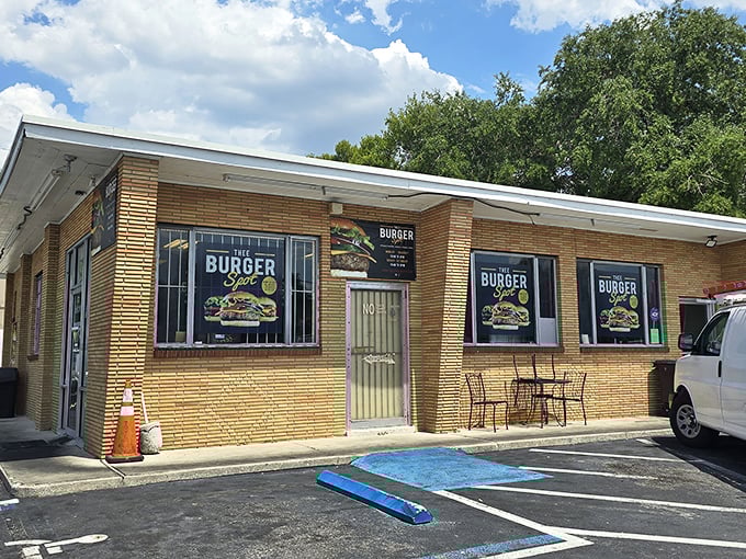 Welcome to burger paradise! Thee Burger Spot's unassuming exterior hides a world of flavor that'll make your taste buds do a happy dance.