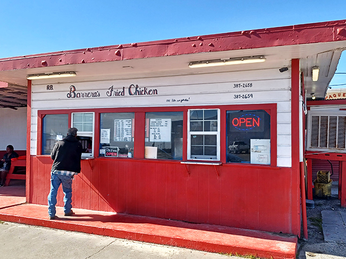 Welcome to chicken paradise! This unassuming red building houses flavors that'll make your taste buds do the Texas two-step.