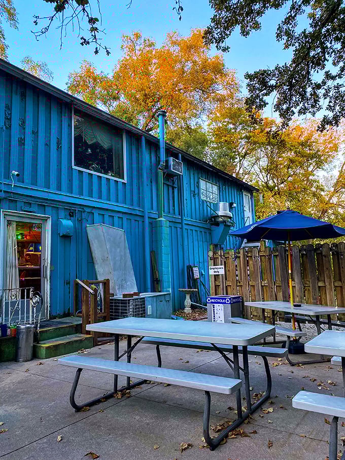 Welcome to the Alpine Inn, where the blue exterior is as inviting as a clear Nebraska sky. This humble abode houses fried chicken dreams!