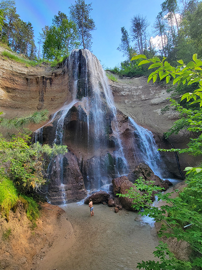 "Nature's own waterpark!" Smith Falls cascades down 70 feet of rocky cliff, creating a misty oasis that'll make you forget you're in Nebraska.