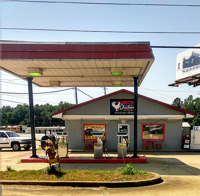 "Make Chicken Great Again?" At King Chicken, it never stopped being great! This no-frills exterior promises a flavor revolution inside.