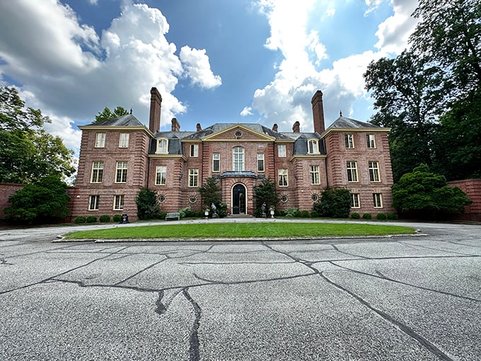 A pink sandstone palace in Ohio? It's like Downton Abbey decided to vacation in the Midwest!