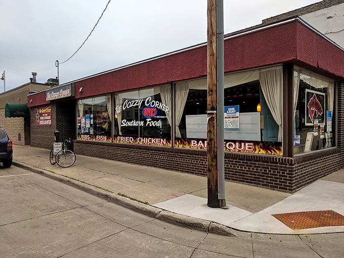 Welcome to flavor town! The Cozzy Corner's exterior promises a Southern feast that'll make your taste buds do a happy dance.