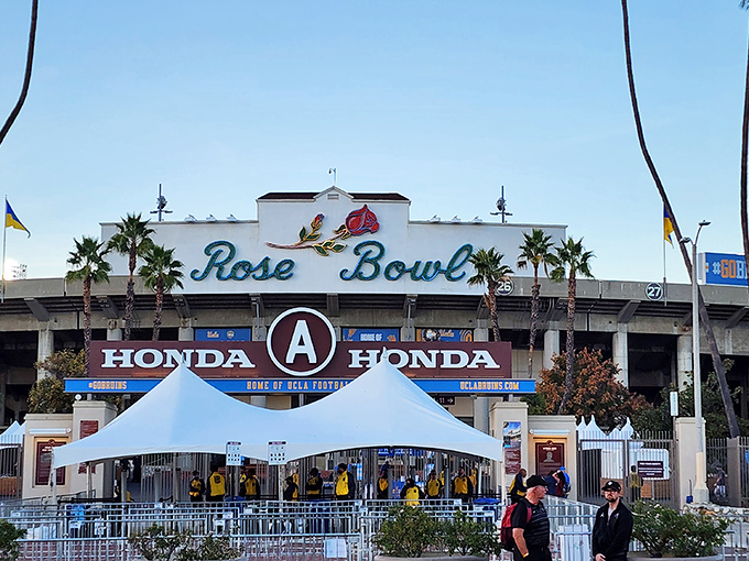 Welcome to treasure hunter's paradise! The Rose Bowl Flea Market beckons with its iconic sign, promising a day of discovery under the California sun.
