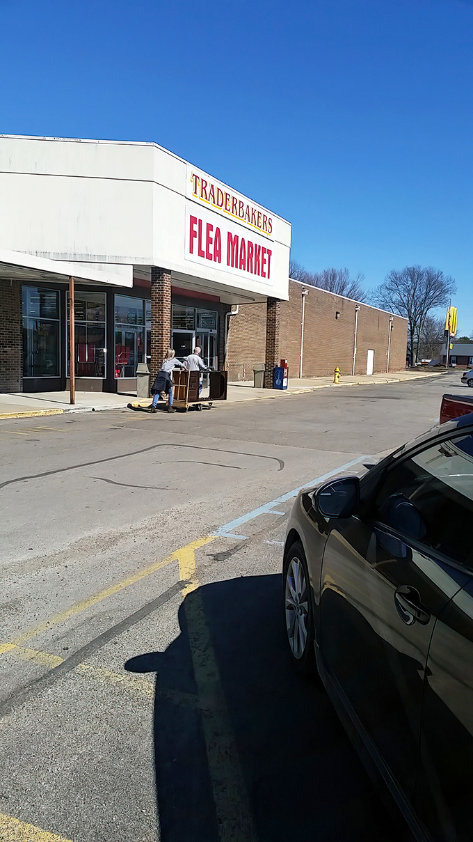 Welcome to Traderbakers, where treasure hunting becomes an Olympic sport! This unassuming exterior hides a world of wonders waiting to be discovered.