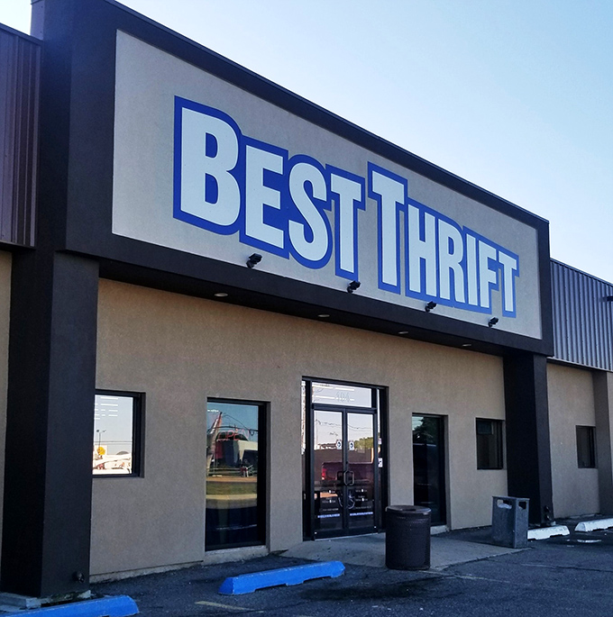 Welcome to the Mecca of Thrift! Best Thrift's exterior promises a treasure trove within, like a bargain hunter's Narnia hiding behind those unassuming walls.