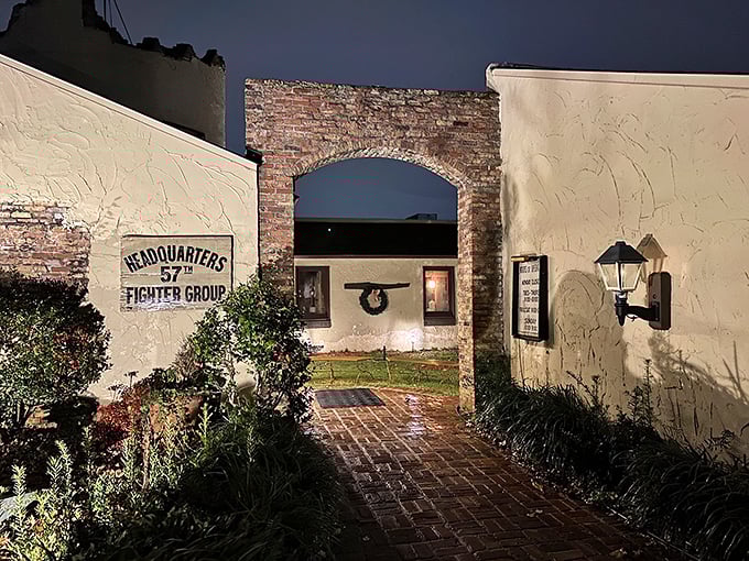 Step into a time warp! This WWII-themed exterior isn't just eye-catching&mdash;it's a portal to the past that'll have you saluting your server.