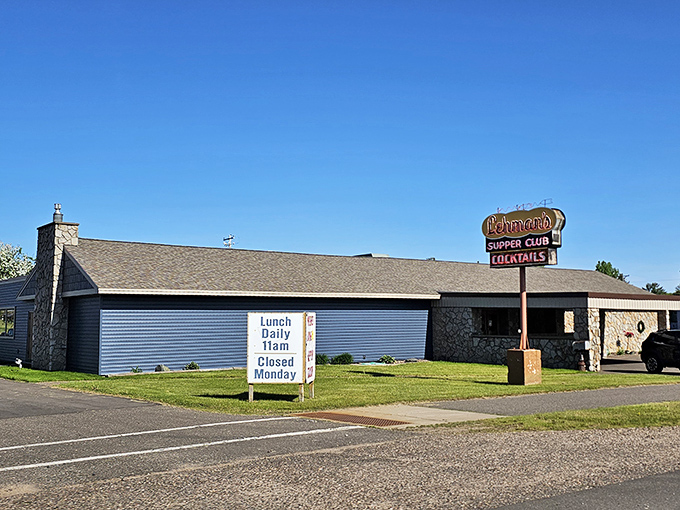 Welcome to beef paradise! Lehman's Supper Club stands proud, a beacon of culinary tradition in the heart of Wisconsin's lake country.