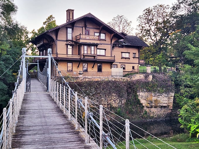 Swiss chalet meets Midwest charm! This architectural oddity perched on a cliff proves that sometimes, the best vacations are in your own backyard.