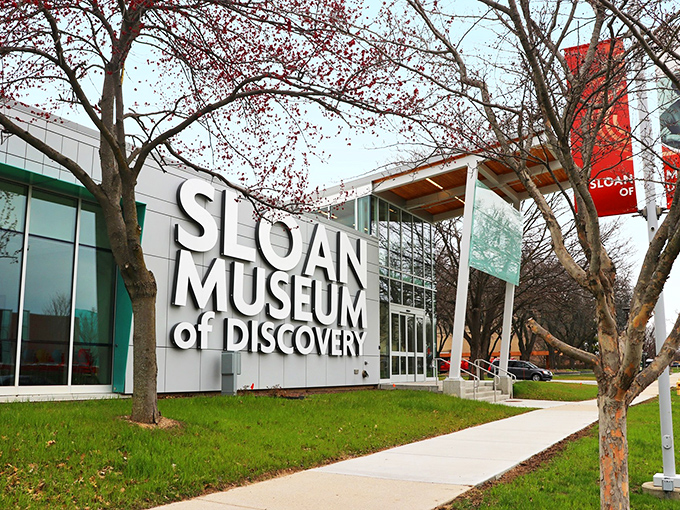 Welcome to the future of the past! The Sloan Museum of Discovery's sleek exterior promises a journey through time that's anything but dusty.