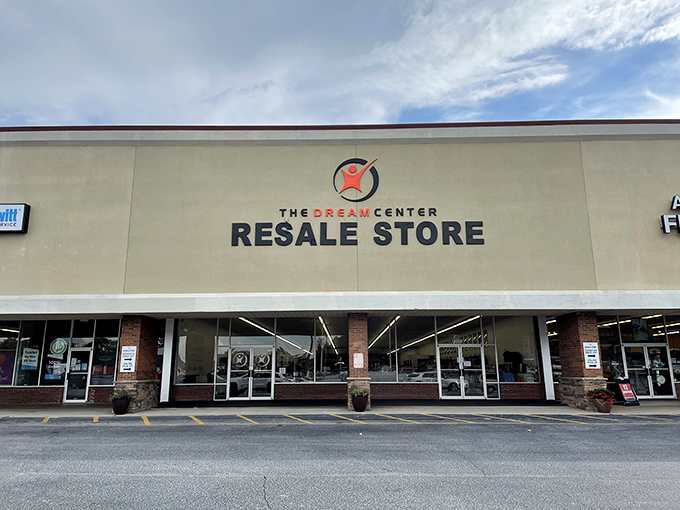 Welcome to bargain paradise! The Dream Center Resale Store's unassuming exterior hides a treasure trove of secondhand wonders waiting to be discovered.