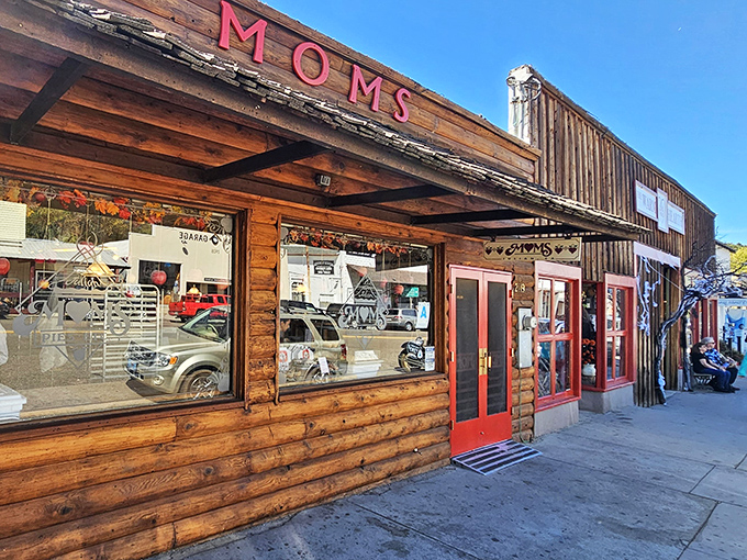 Stars, stripes, and pies! Mom's Pie House stands proud, a rustic slice of Americana that's as inviting as the scent of freshly baked apples.