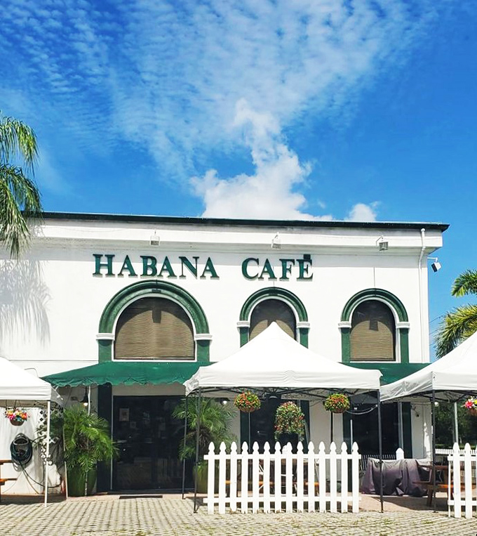 A slice of Havana in the Sunshine State! Habana Caf&eacute;'s charming exterior promises a Cuban adventure without the need for a passport.