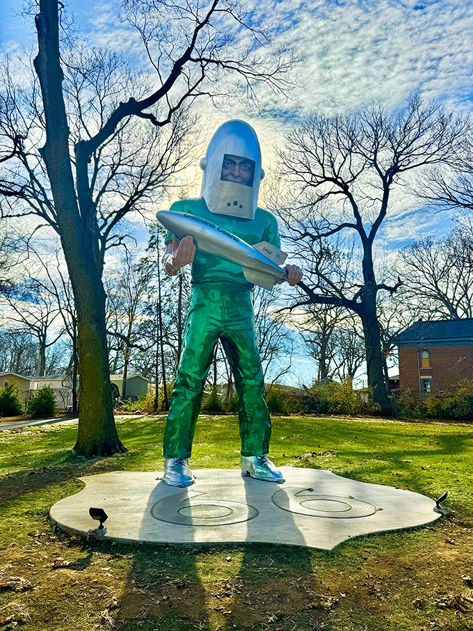 This jolly green giant brings space-age charm to small-town Illinois, proving the Midwest is anything but flyover country.